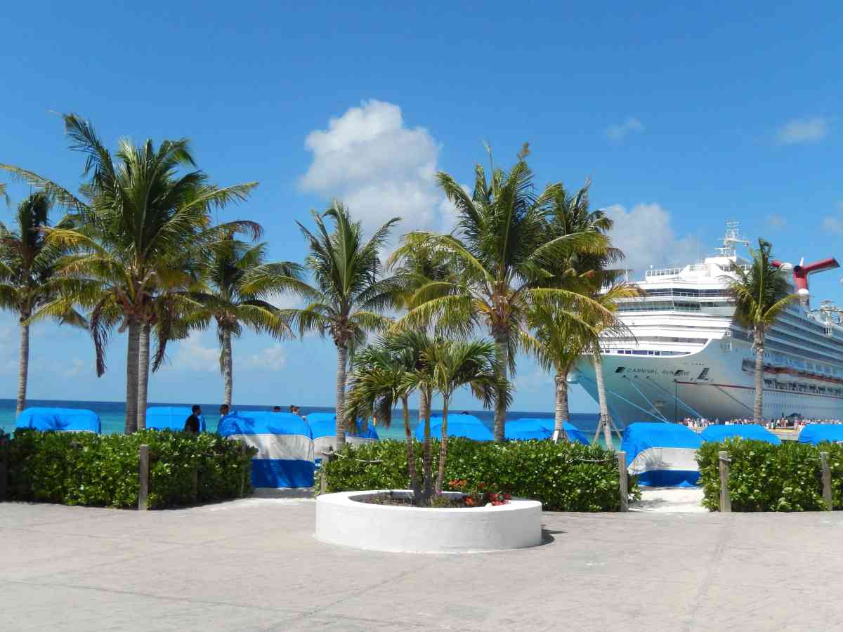 A Guide To Cruise Gratuities – The Intentional Travelers