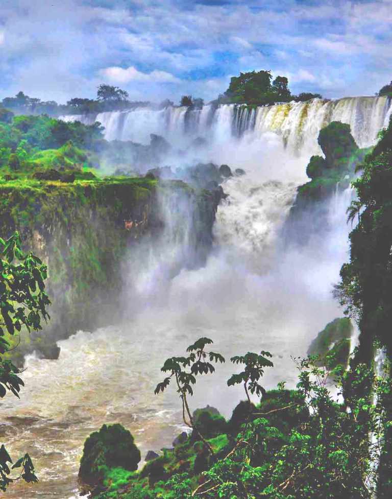 The Magnificent Iguazu Falls – The Intentional Travelers